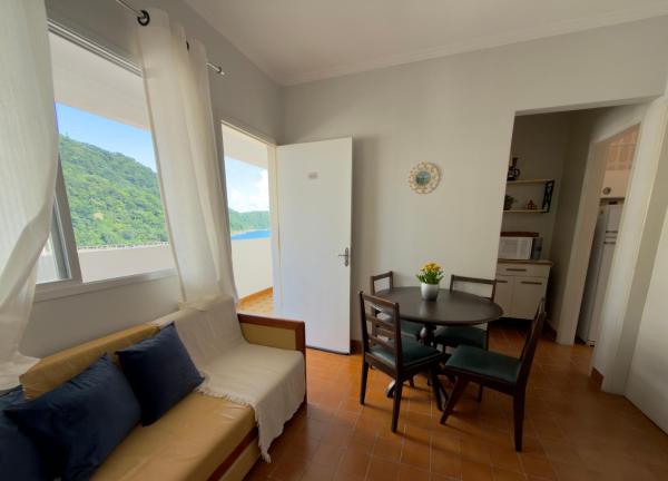 50m Da Praia, Cozinha Completa, Wi-fi E Garagem - Santos