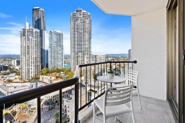View Hotel - Private Apartments Hosted By Coastal Letting Co - Surfers Paradise