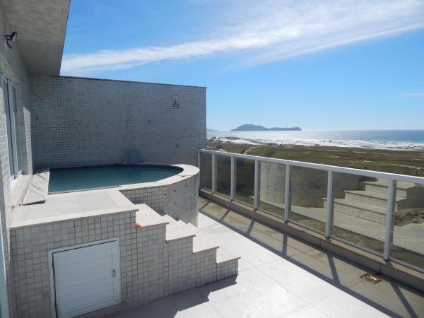 Cobertura Cinematográfica Com Piscina Vista Mar - Cabo Frio