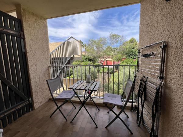 Gielac Studio Avec Terrasse Pour 2 Personnes à Giens - Plage de l'Almanarre
