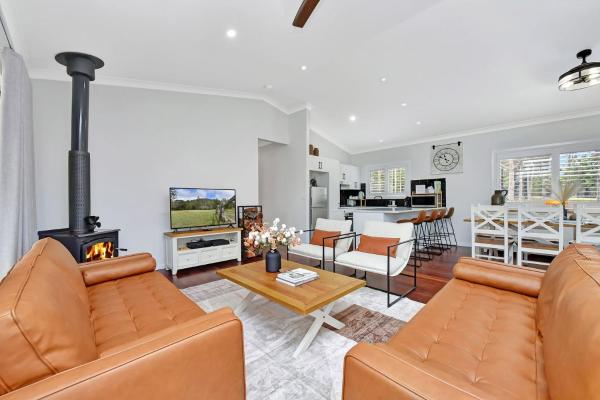 Lamp Estate - Maitland