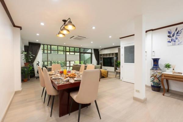 Luxury 4br 250 Sqm 5 Min To Bts Sukhumvit 26 - Bangkok