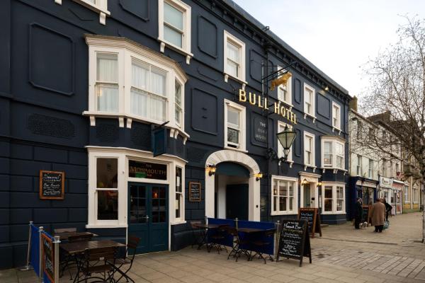 The Bull Hotel - Burton Bradstock