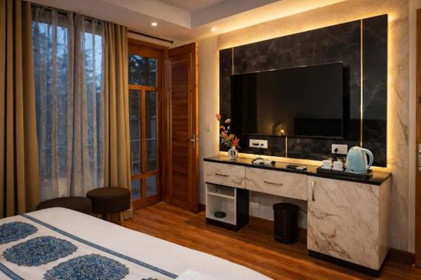 The Dogra's Lodge - Shimla