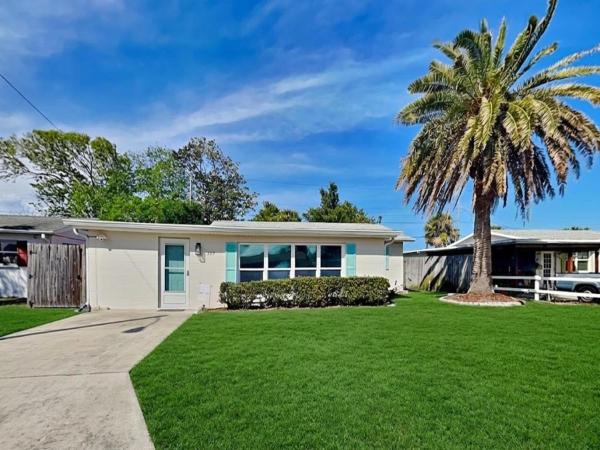 Starfish House By Distinctive Beach Rentals - Ormond Beach, FL