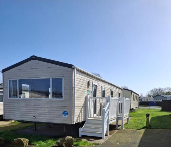 Buckingham Breeze Haven Caravan Hire Marton Mere Blackpool - Blackpool