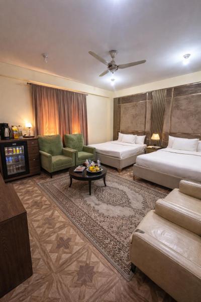 Tashreefaat Guest House - イスラマバード