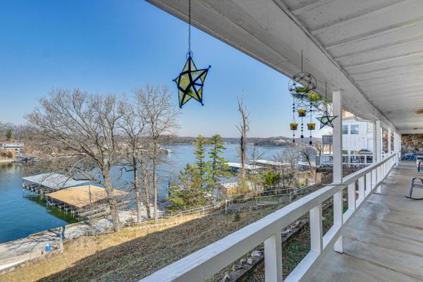Cozy Lake Ozark Villa With Main Channel Views! - United States