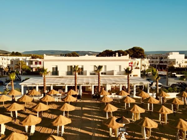 Albergo Diomedee Rooms On The Beach - Rodi Garganico