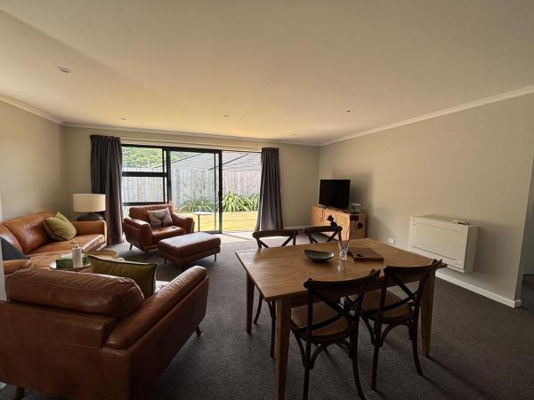 Brand New Waikawa Modern Townhouse - Picton