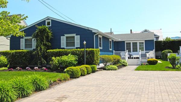 Comfortable Beach Hometwo Blocks From Beach - Cape May