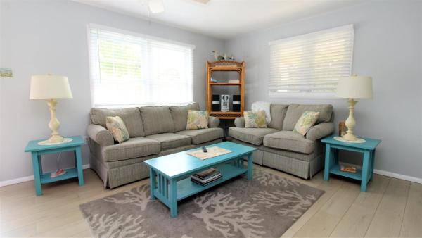 12 Mechanic St - Wildwood, NJ