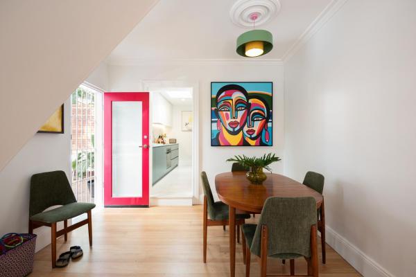 Stylish Inner-city Terrace Charming Darlington - Manly