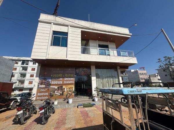 Hotel Laxmi Palace - Khatoo