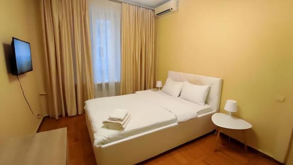 Квартира подобово Полтава у самому центрі з великим ліжком - Полтава