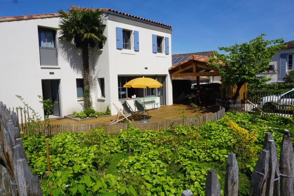 Gîte De La Place - Saintes