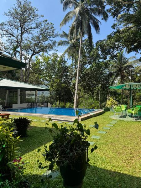 Hangarankanda Bungalow Deniyaya - Sri Lanka