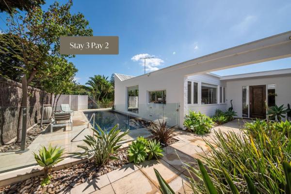 Skomer House Portsea With Gas Heated Pool. Steps To Beach And Portsea Pub - Portsea