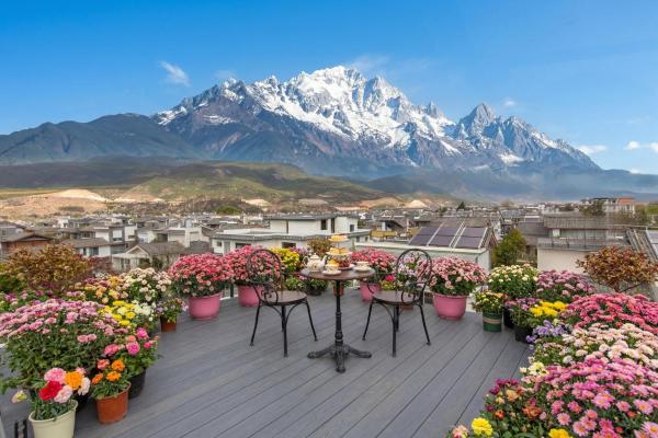 Lijiang Painted Mountain Cloud House Boutique B&b - Lijiang