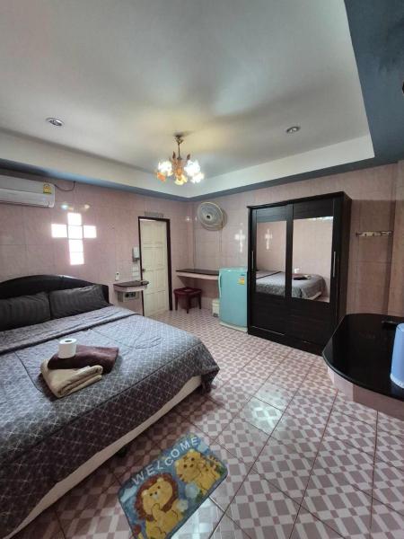 Jomtien Nighttrip Hous - Pattaya City