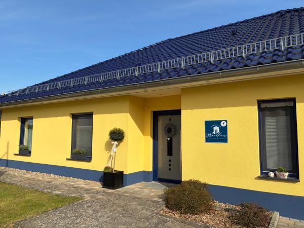 Ferienhaus Strandhaus Sonnenseite Rechts, Nur 100m Vom Senftenberger See - Senftenberg