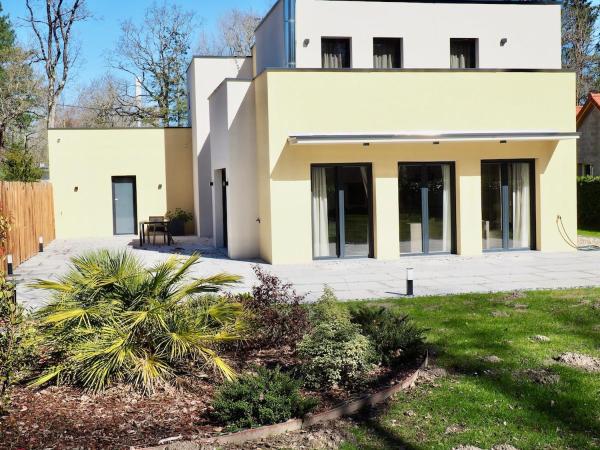 Villa De Luxe 4 Chambres Parkings Jardin - Montreuil