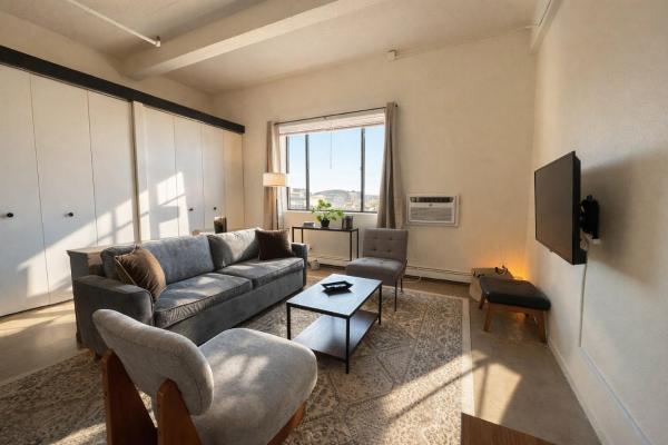 Westown Studio Apt Near Fiserv, Baird, And Theater District - 米爾瓦基