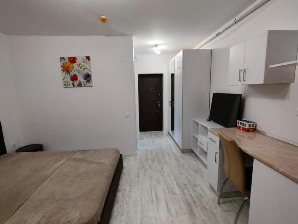 Studio Saturn Sunrise 3 - Mangalia