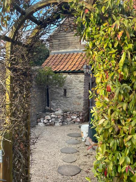 Yew Trees Barn - Bristol Airport (BRS)