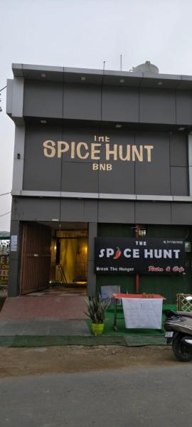 The Spice Hunt Bnb - Meerut
