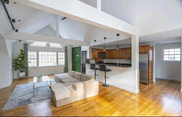 Gorgeouswestwood - Newton, MA