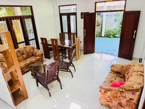 Arumathi Villa - Bentota