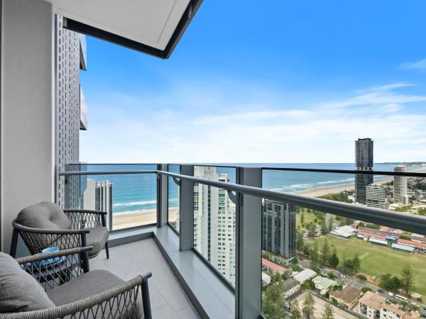 Broadbeach Ocean View Luxury Residences - The Signature - Broadbeach