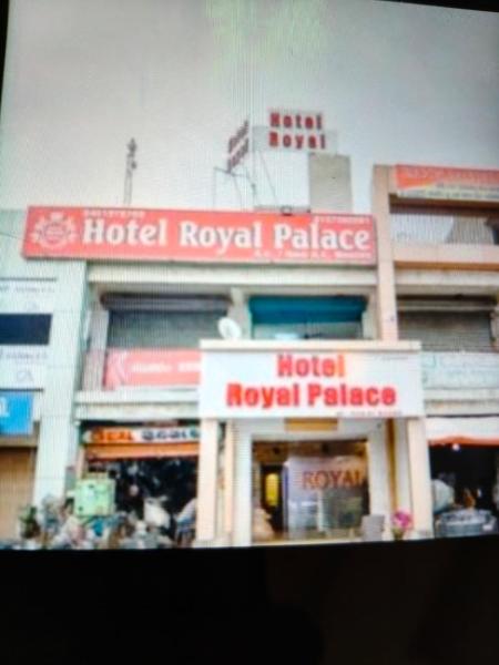 Hotel Royal Palace - Ahmedabad