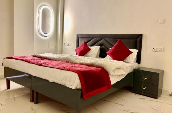 Hotel Divine - Faridabad
