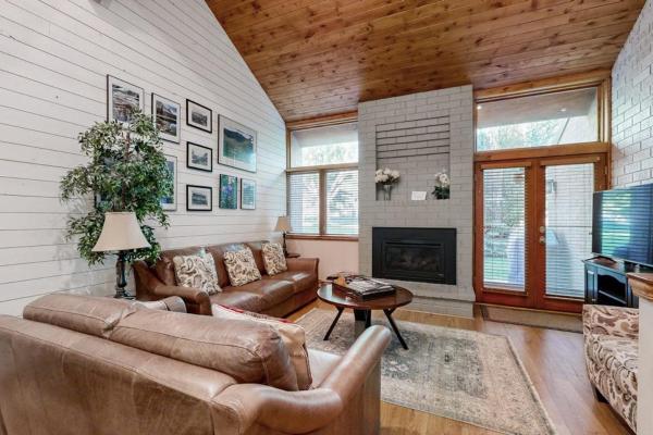 Remodeled All-season Escape - Heated Pool Hot Tub Pickle B - Stroll To Lifts - Park City, UT