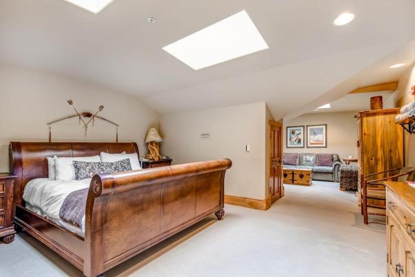 Top Floor View Hotel Studio Close To Everything - Deer Valley, UT