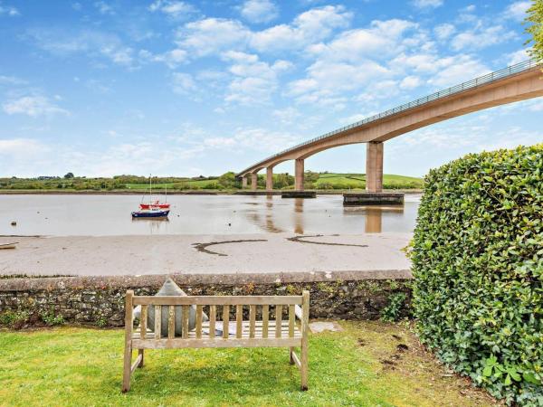 2 Bed In Northam 40281 - Appledore