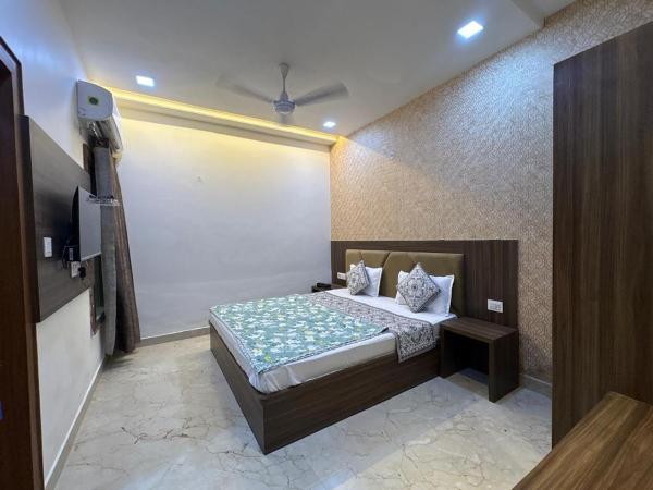 Shree Ram Palace - Vrindavan
