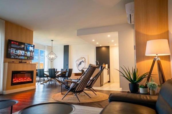 Bright Condo With Pool And Stunning View - Baie-Saint-Paul
