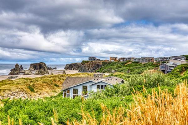 Dog-friendly Oceanfront Home On A Bluff With Spectacular Views - Bandon, OR