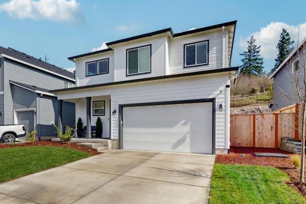 Spacious Family Friendly Home With Full Kitchen Enclosed Yard Washer & Dryer - Springfield