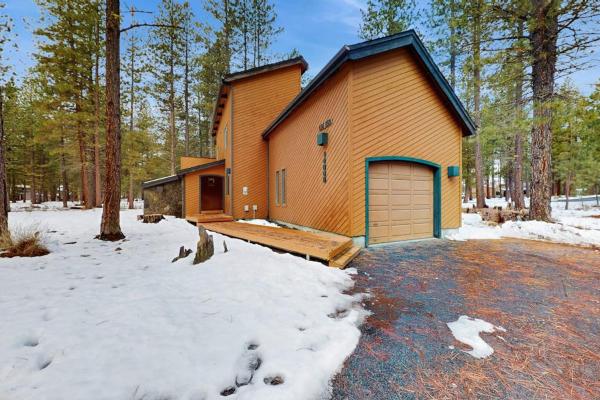 Rustic-chic Home With Patio Pools Hot Tubs & Fitness Center - Sisters, OR