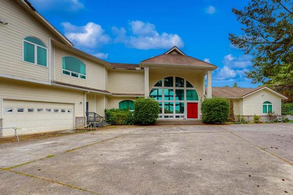 Luxurious Riverfront House Withriver Views Private Sauna Pool Table & Free Wifi - Florence, OR