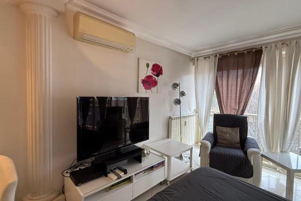 Apartment With Terrace 100m From The Beach - Vence