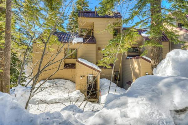 Charming Condo With Shared Hot Tub Pool Resort Amenities - Close To Ski & Beach - Carnelian Bay, CA
