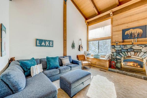 2-story Condo With Gas Fireplace Pools Hot Tubs Gym & Tennis - Lake Tahoe