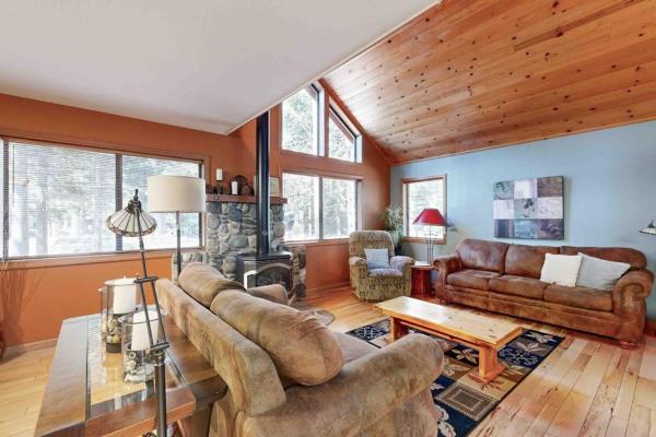 Tahoe Donner Ski & Beach Retreat - Access To Marina Tennis & Rec Center - Truckee, CA