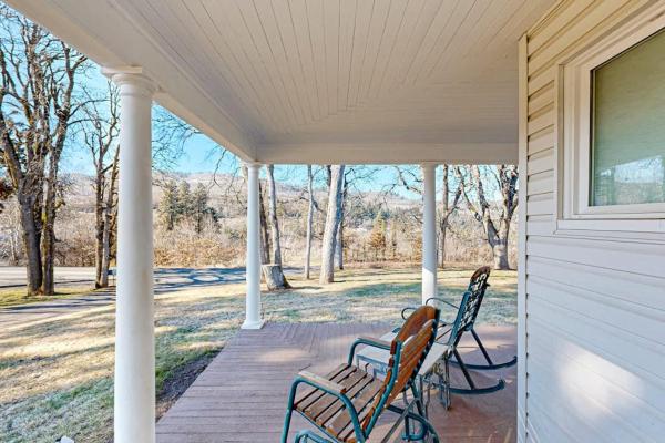 Beautiful Historic Family Home On A Cherry Orchard With Patio Grill And Wifi - Mount Hood, OR