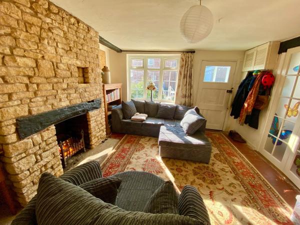 Butterfly Cottage - Solihull